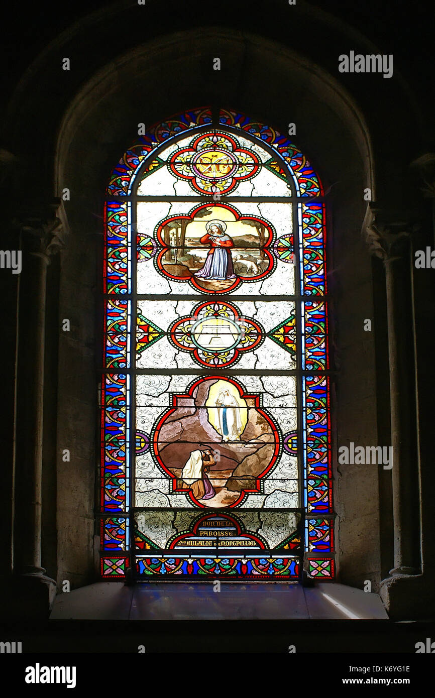 Jesus miracle stained glass catholic hi-res stock photography and ...