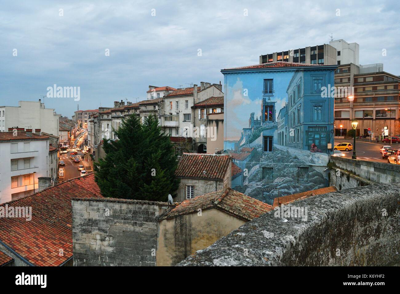 France, Charente, Angouleme, painted walls walk, Boulevard Pasteur ...