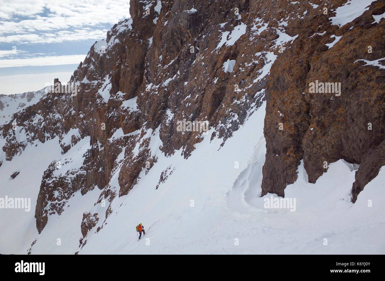 Morocco, High Atlas, skiers ascending the Akioud (4000 m Stock Photo ...