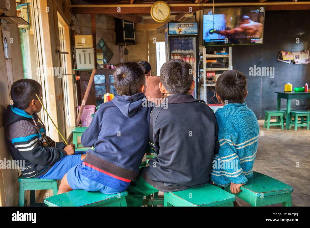 Burma tea house hi-res stock photography and images - Alamy