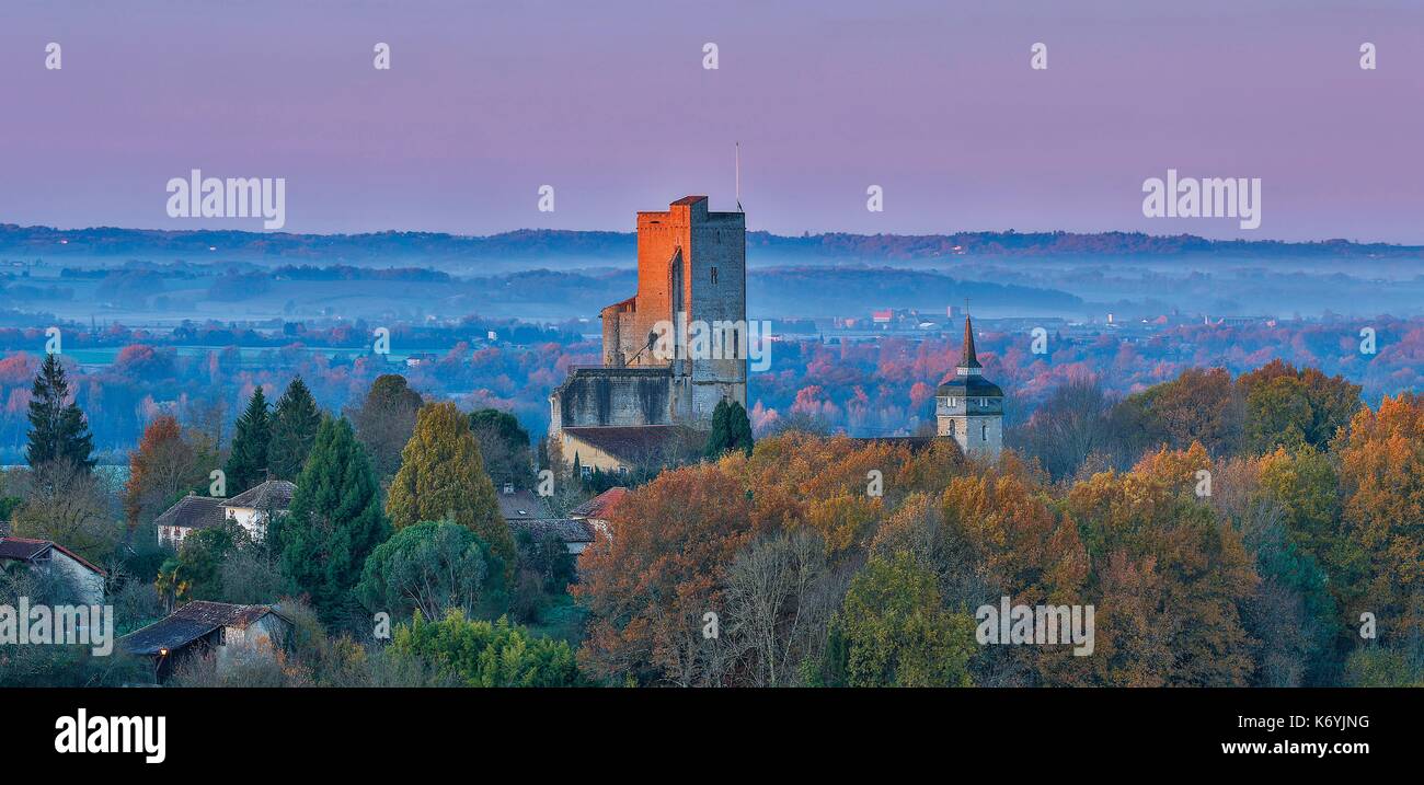 France, Gers, Termes, Armagnac, medieval tower of the castle and ...
