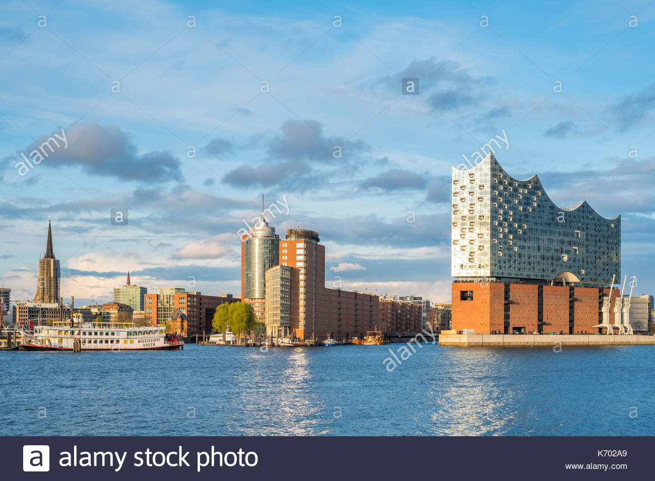 Elbe Philharmonic Hall High Resolution Stock Photography and Images - Alamy