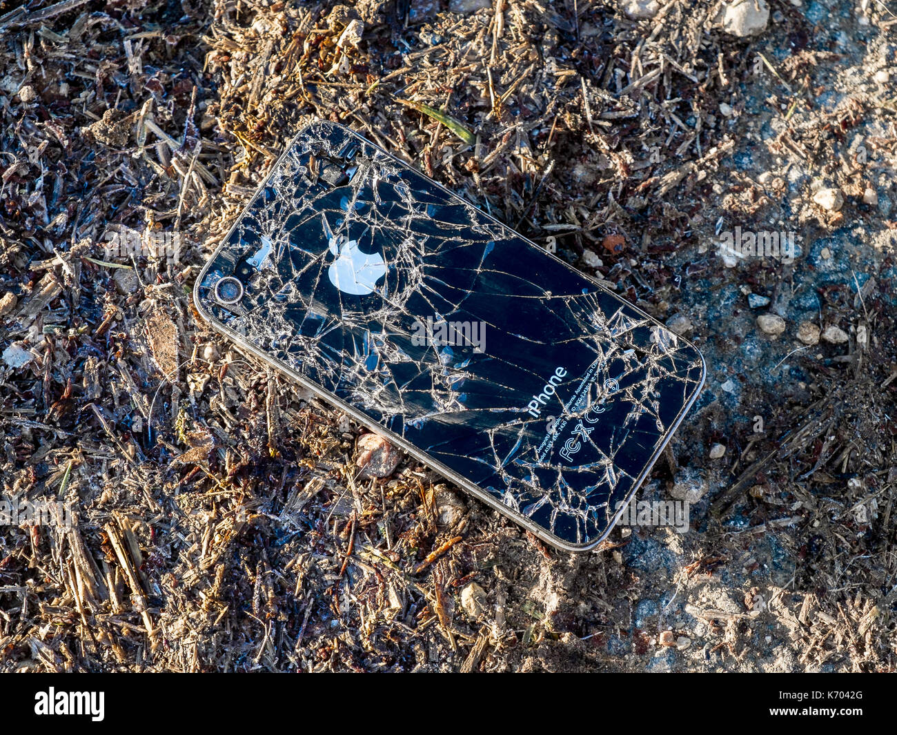 Smashed damaged hi-res stock photography and images - Alamy