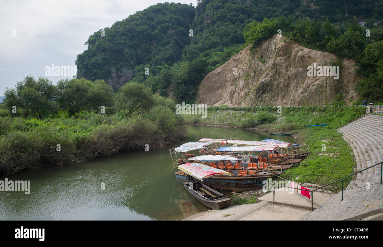 Yalu hi-res stock photography and images - Alamy