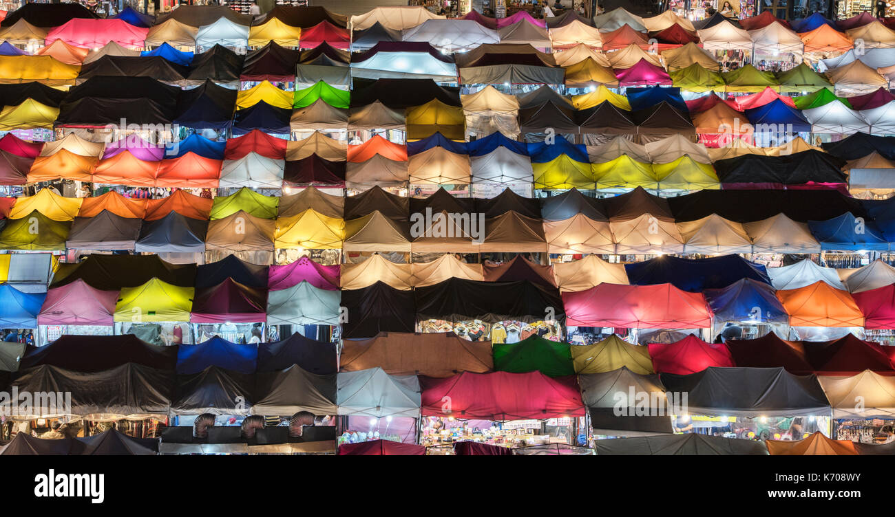 The colorful Rot Fai Train Market at Ratchada, Bangkok, Thailand Stock ...