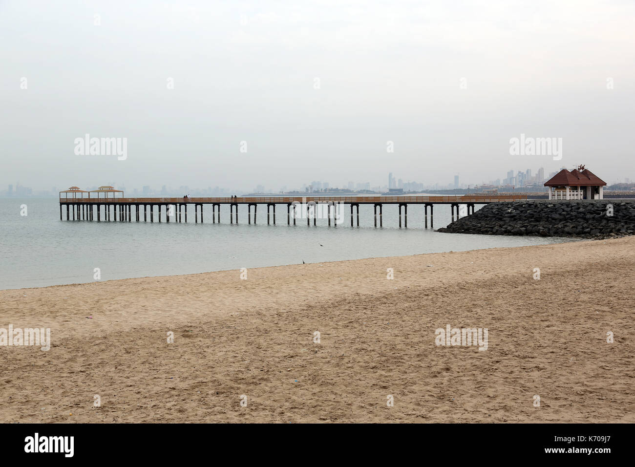 Kuwait pier hi-res stock photography and images - Alamy