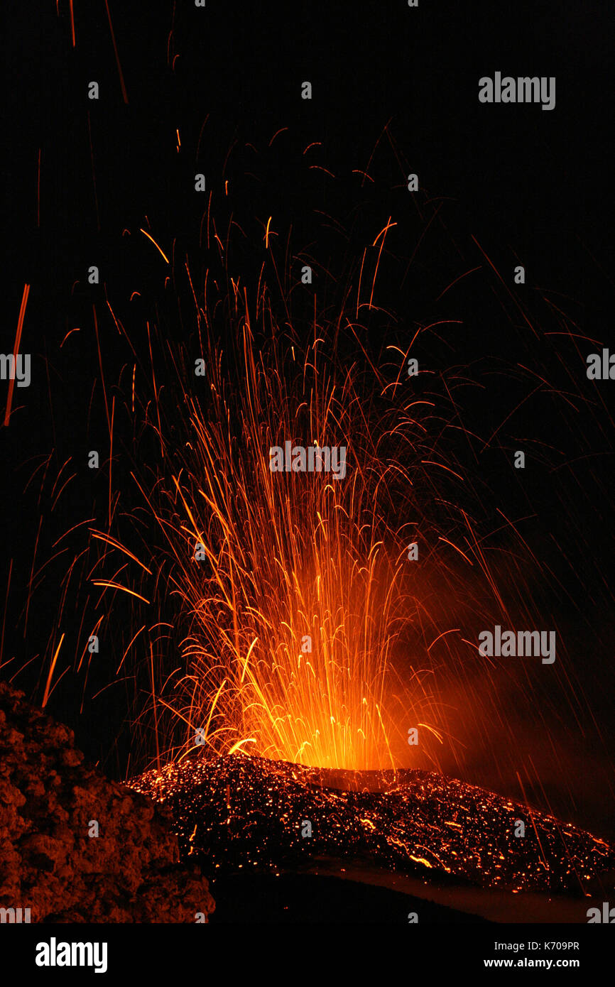 Aetna eruption hi-res stock photography and images - Alamy