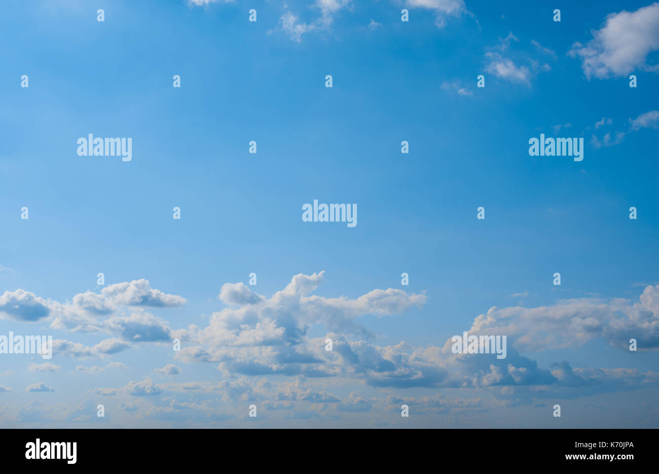 Clear clouds hi-res stock photography and images - Alamy