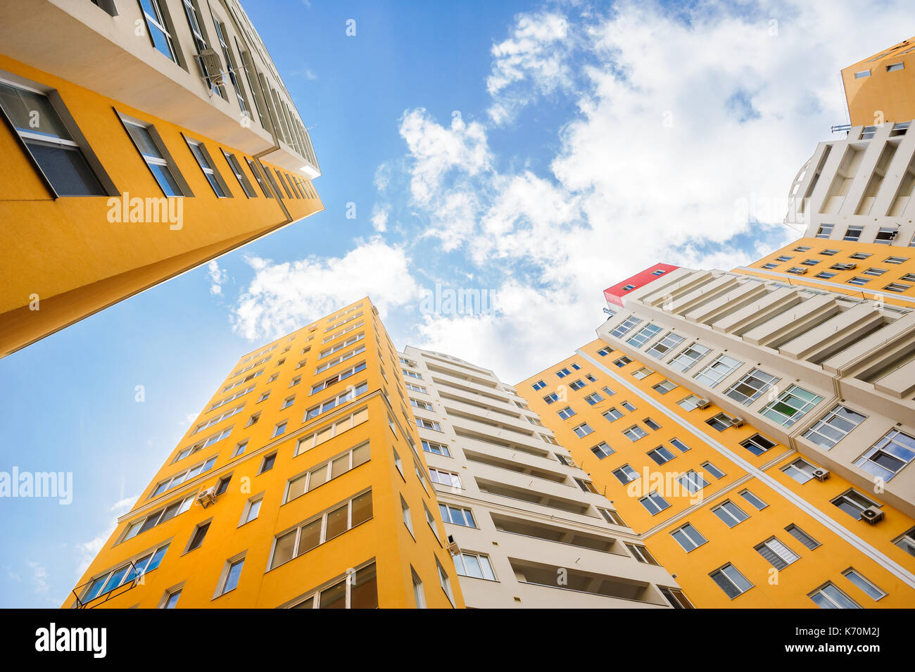 Architecture buildings exterior wide view hi-res stock photography and ...