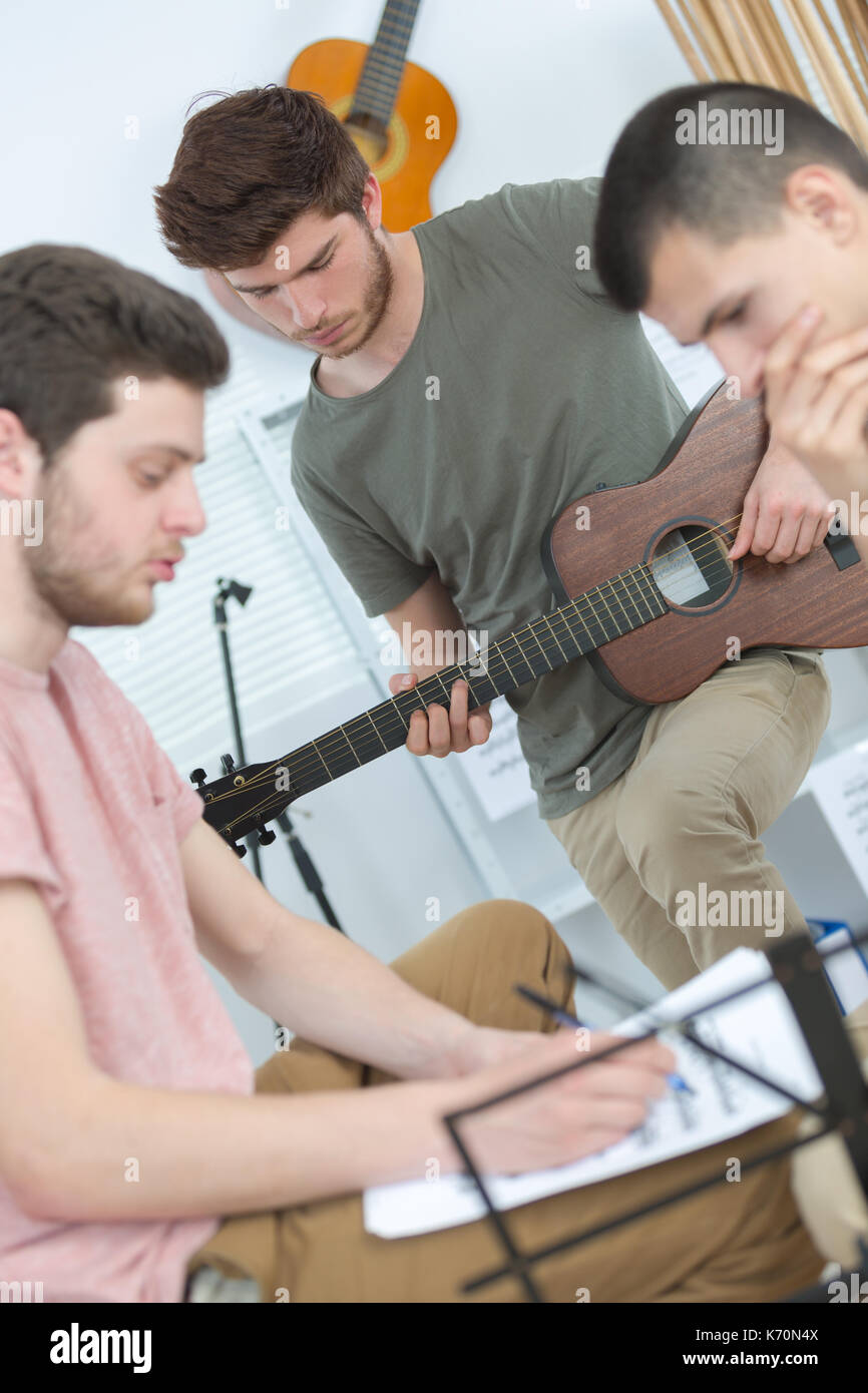 Melody making hi-res stock photography and images - Alamy