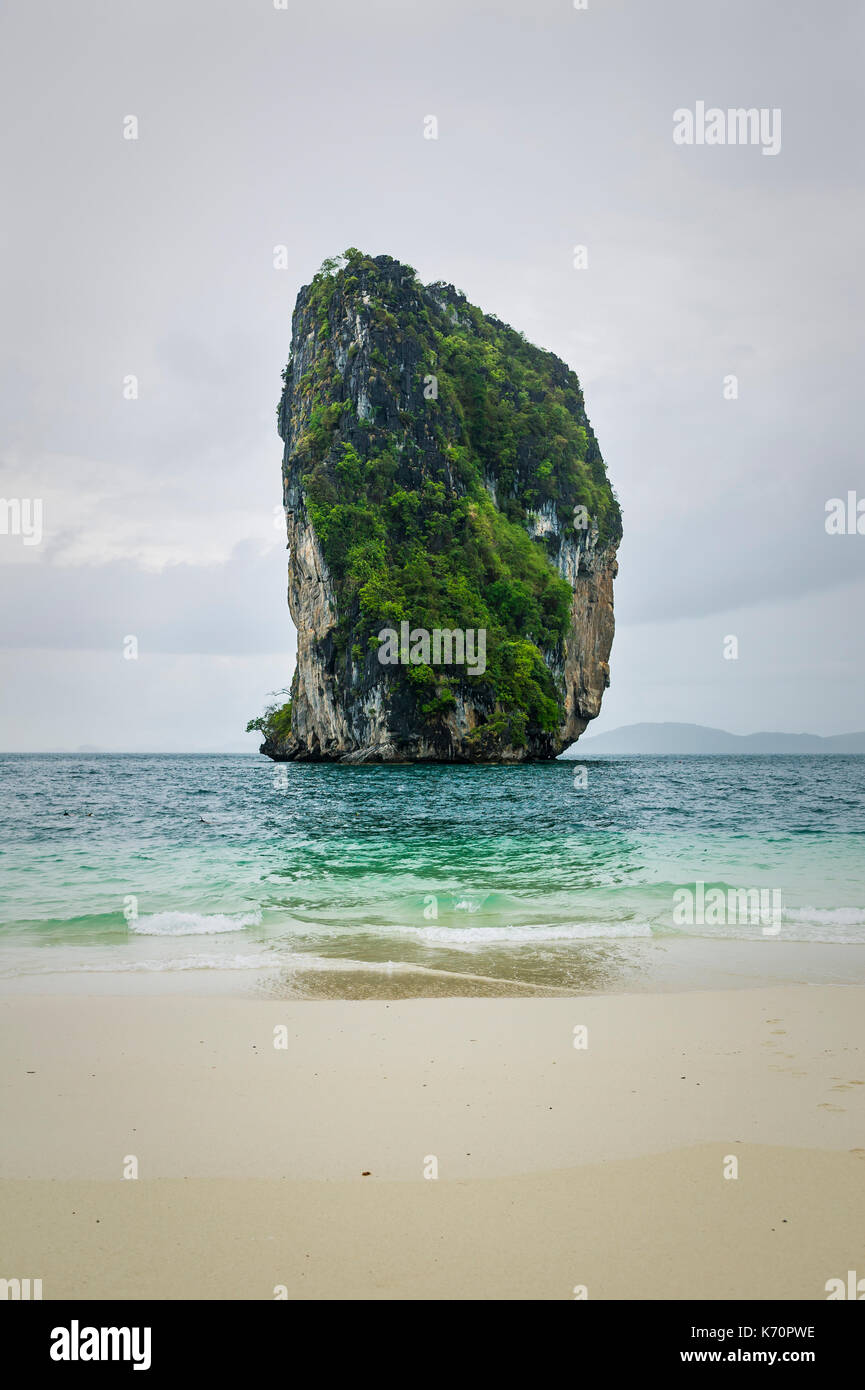 Limestone pinnacle island hi-res stock photography and images - Alamy