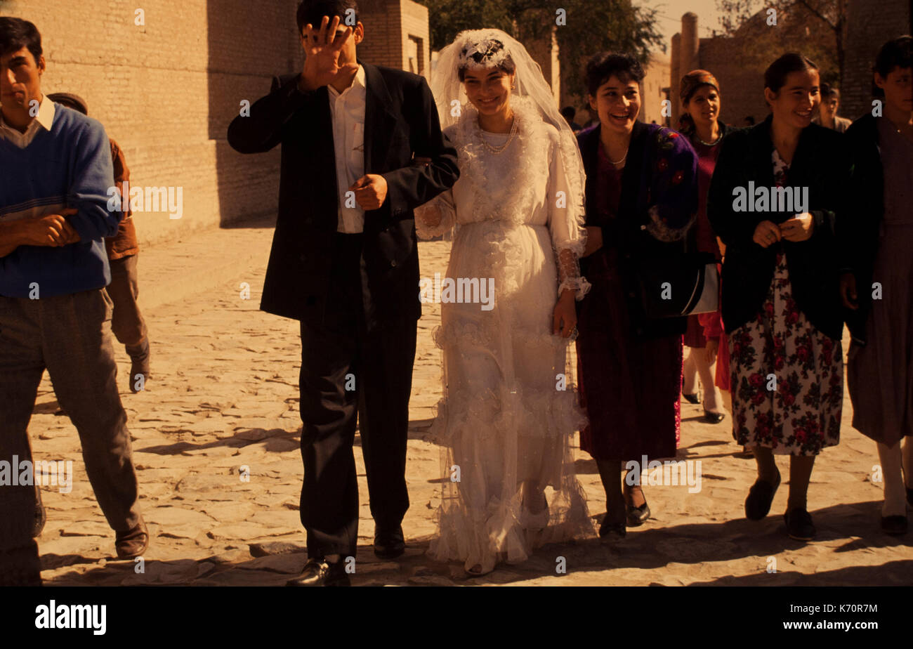 Marriage in Uzbekistan Stock Photo - Alamy