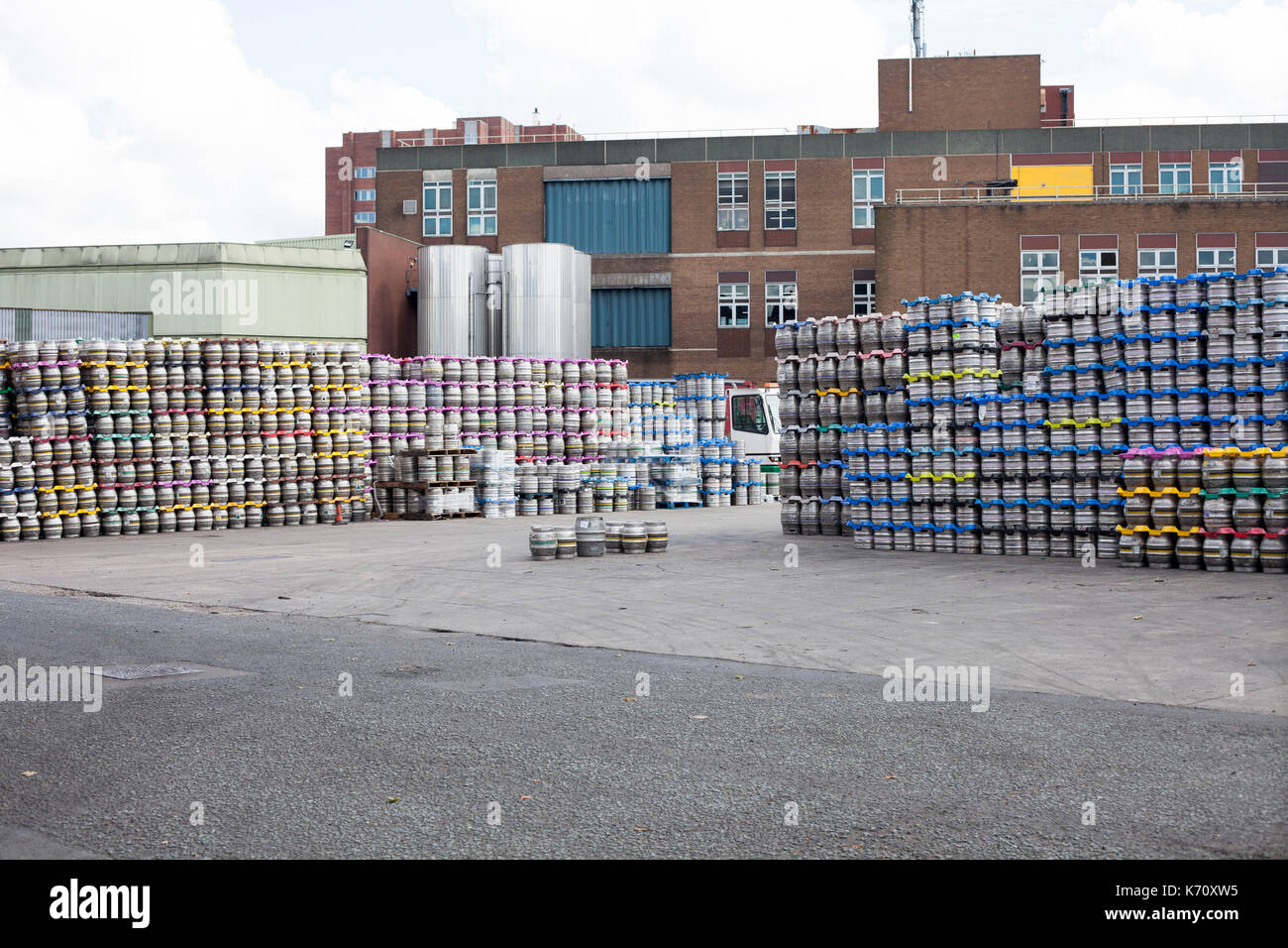 Used Beer Kegs Stock Photos & Used Beer Kegs Stock Images - Alamy