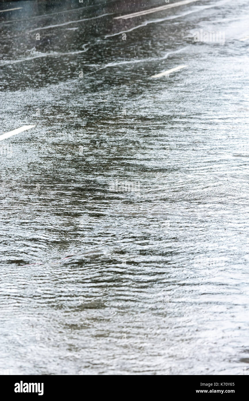 Heavy rain outside city hi-res stock photography and images - Alamy