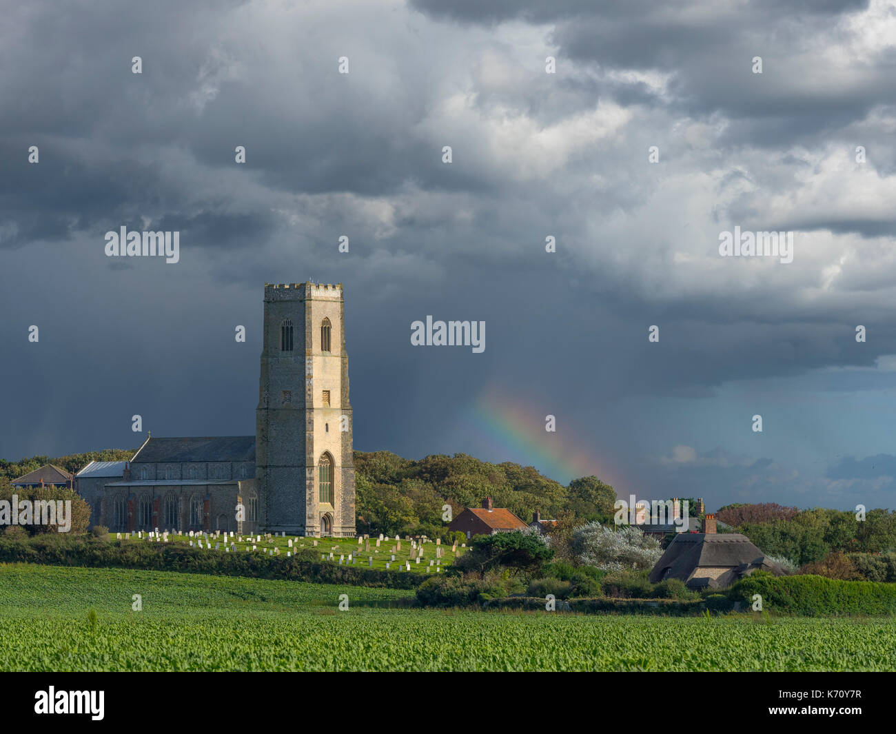 Happisburgh church norfolk hi-res stock photography and images - Alamy