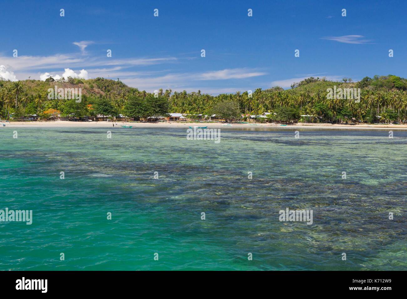Philippines, Palawan, Dumaran Island, fishermen village behind the reef ...