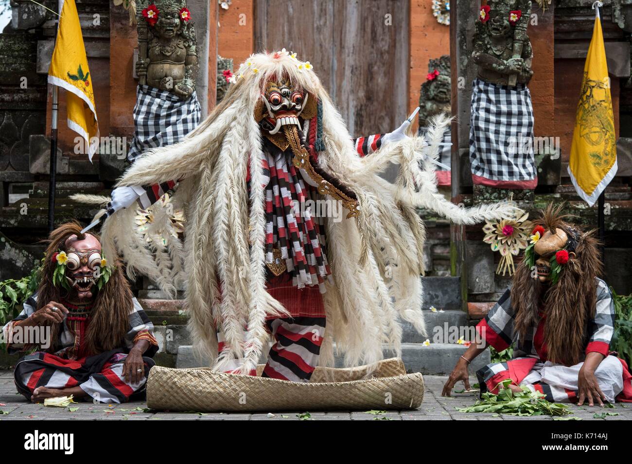 Indonesia, Bali, Ubud, Barong danse in the village of Batubulan Stock ...