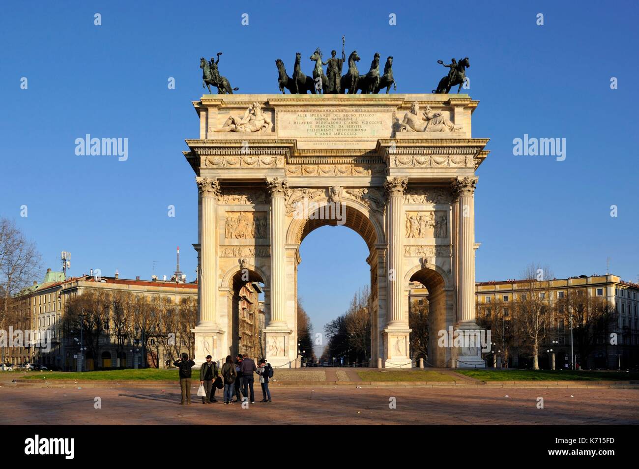 Arch of peace milan engraving hi-res stock photography and images - Alamy