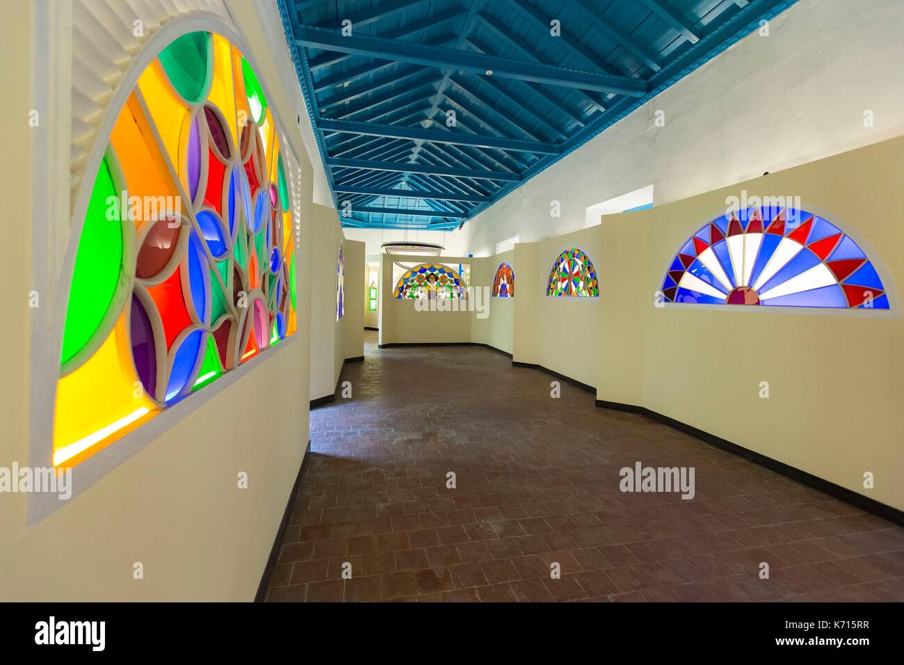Cuba havana stained glass in window hi-res stock photography and images ...