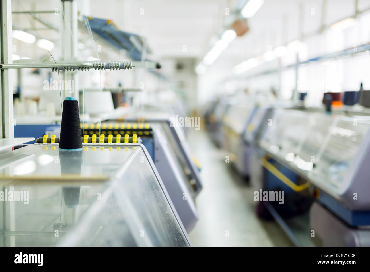 Computerized sewing machine hi-res stock photography and images - Alamy