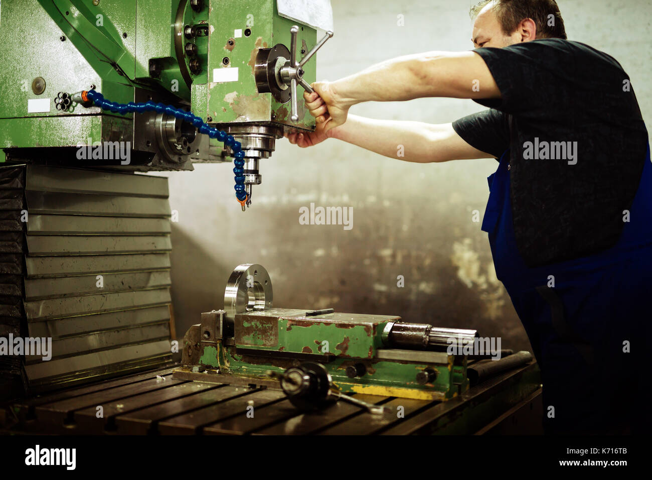Spindle drill press hi-res stock photography and images - Alamy