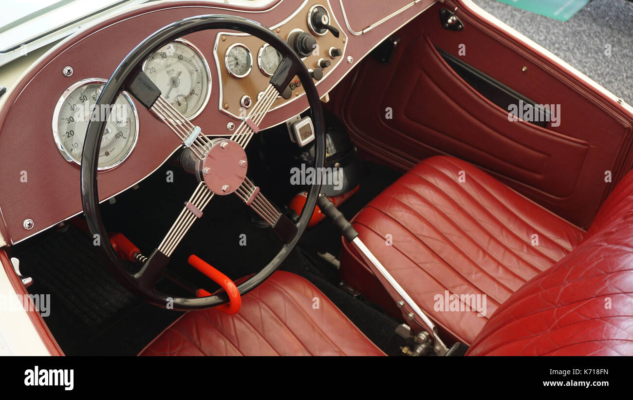 historical old vehicle Stock Photo - Alamy
