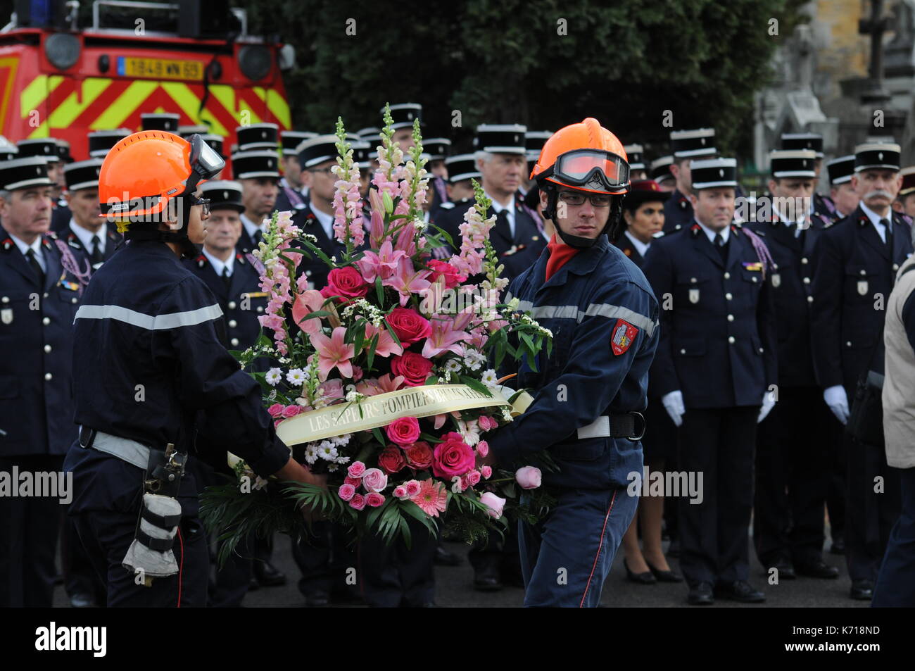 Firemen pay homage to the victims of Feyzin petrol refinery disaster ...