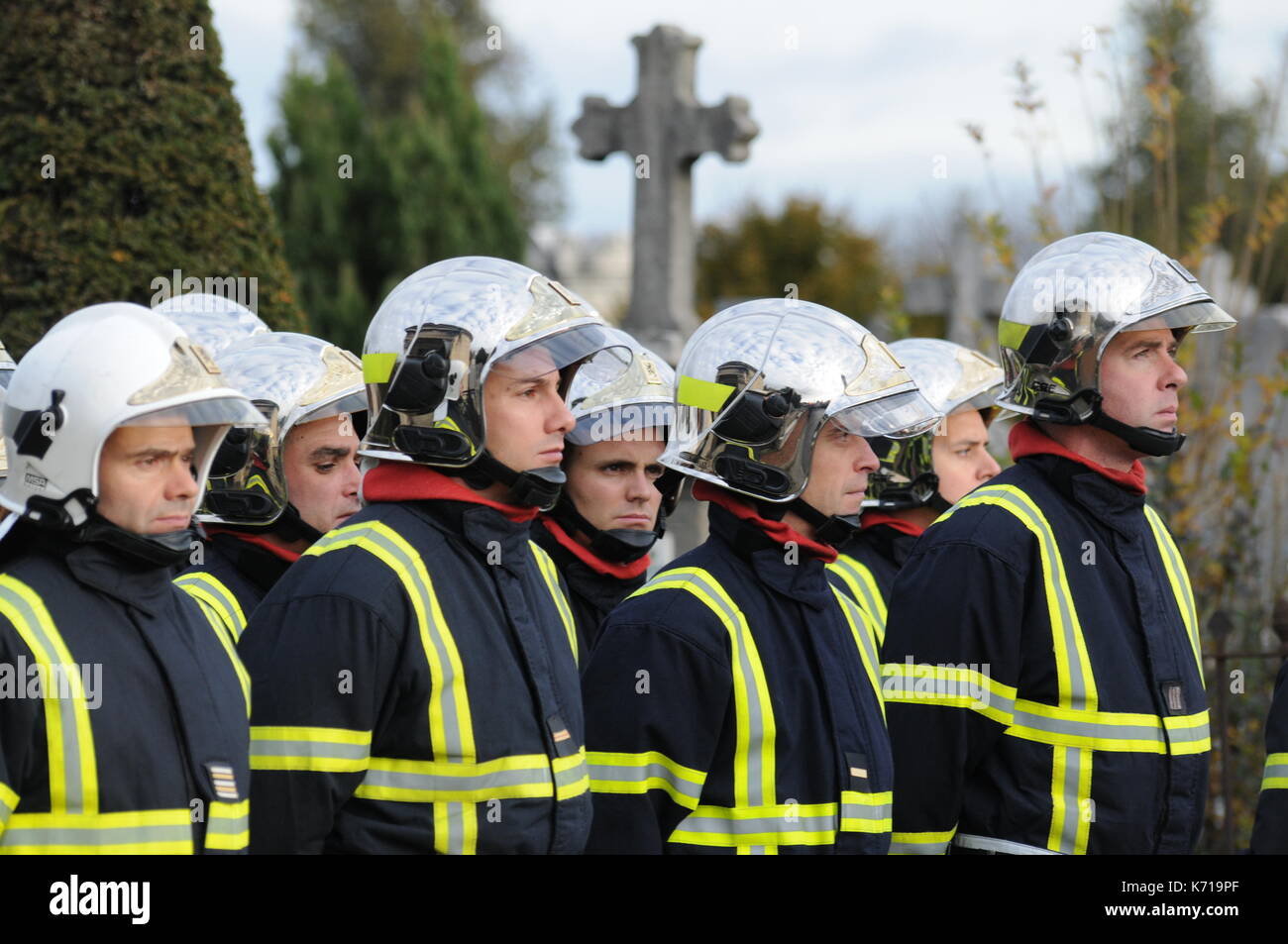 Firemen pay homage to the victims of Feyzin petrol refinery disaster ...