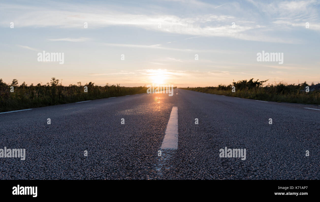 Extreme low angle view hi-res stock photography and images - Alamy