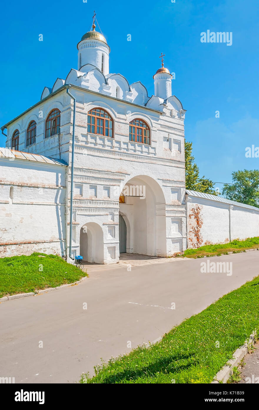 The medieval Main Gate of Intercession (Pokrovsky) Monastery is topped ...