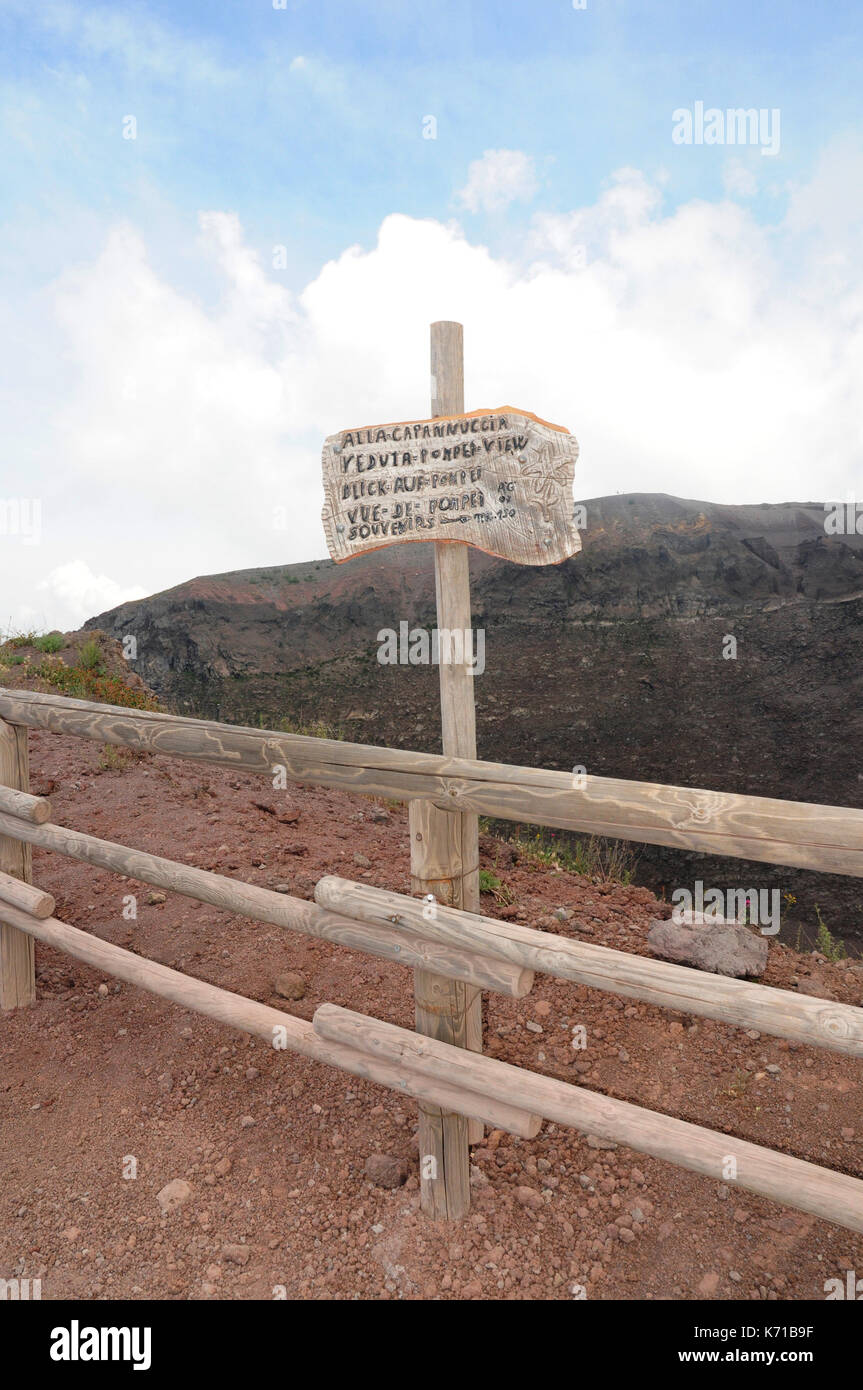 Vesuvius national park hi-res stock photography and images - Alamy