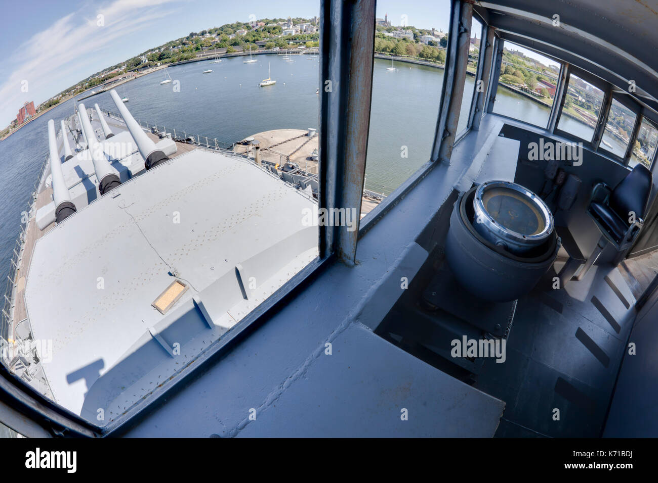 Ww2 warship guns hi-res stock photography and images - Alamy