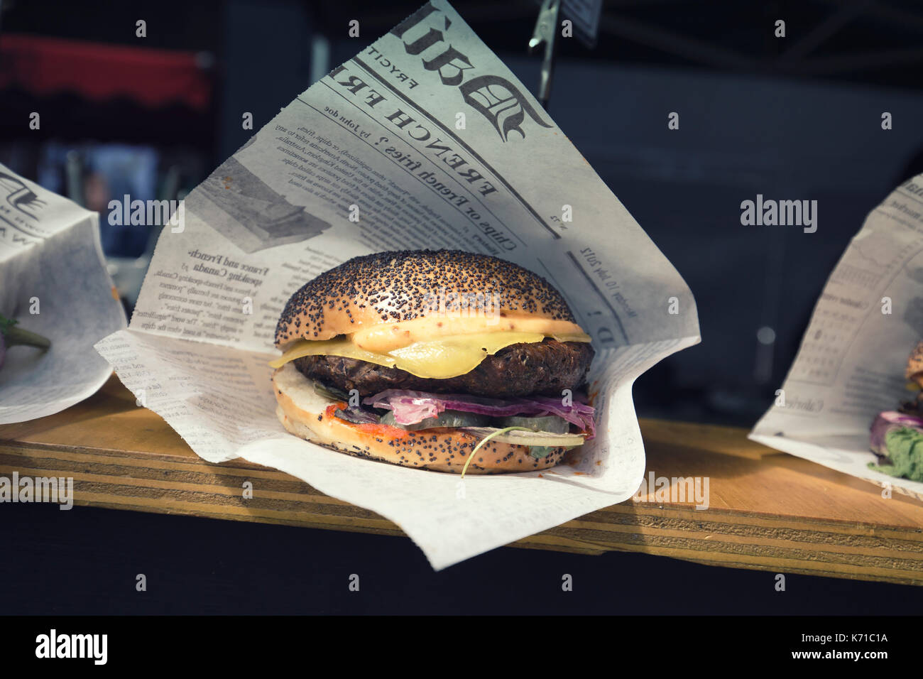 Wrapped up burger hi-res stock photography and images - Alamy