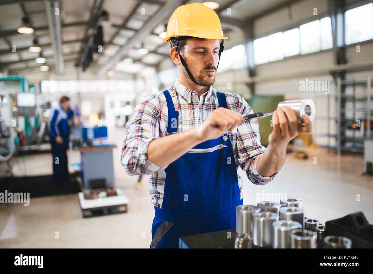 Quality control inspector hi-res stock photography and images - Alamy