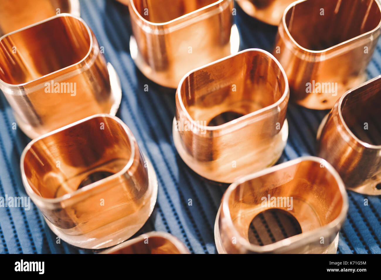 Copper scrap hi-res stock photography and images - Alamy