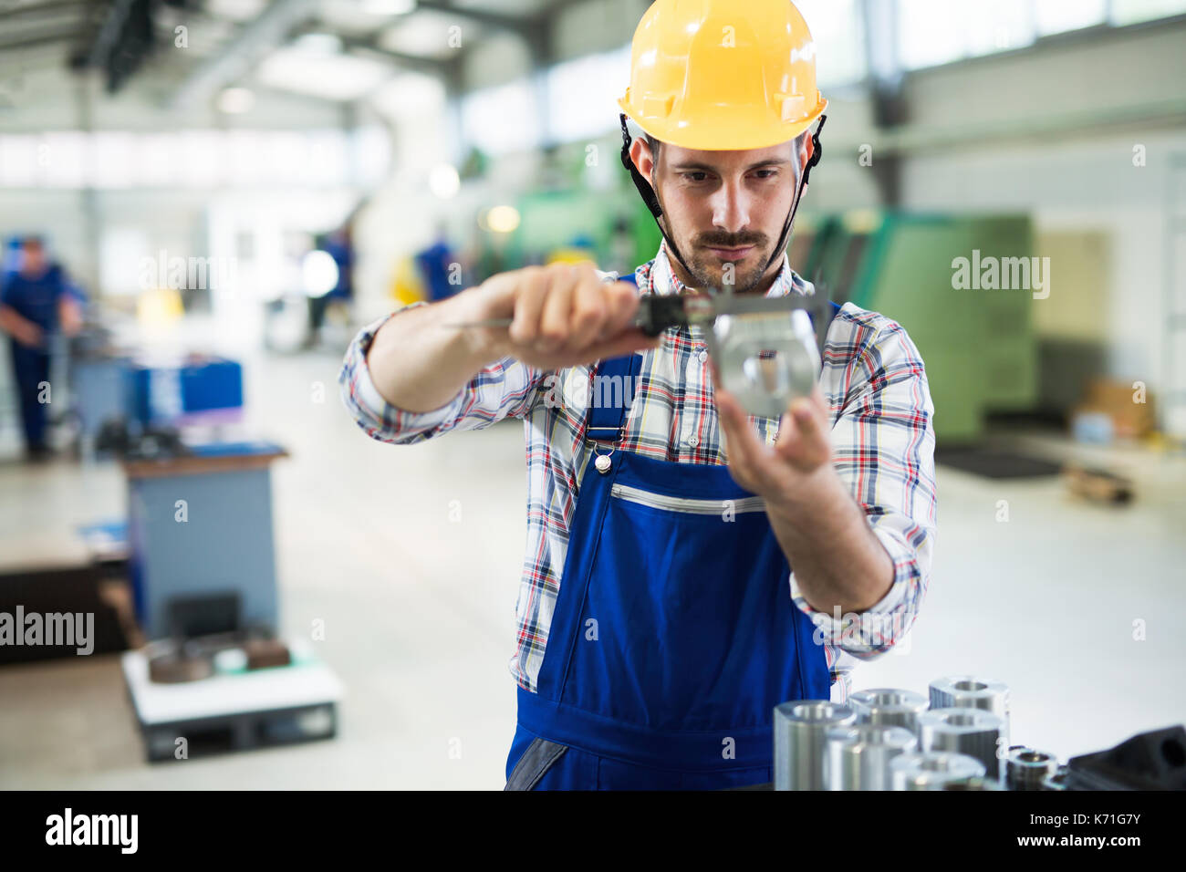 Qualitycontrol hi-res stock photography and images - Alamy