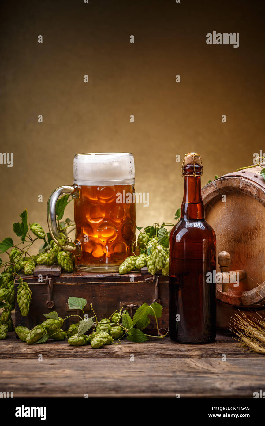 Beer composition hi-res stock photography and images - Alamy
