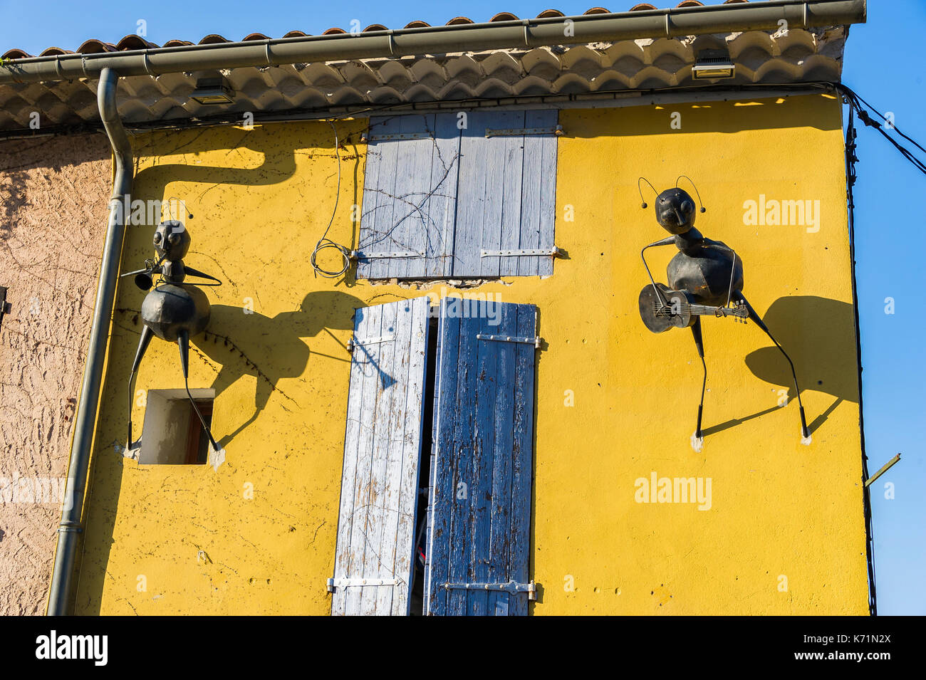 VILLAGE MEDIEVAL DU CASTELLET, VAR 83 FRANCE Stock Photo - Alamy