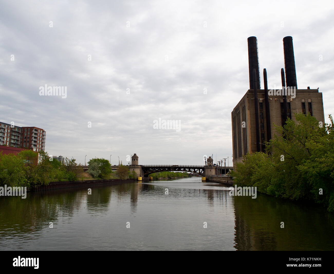 Chicago diamond building hi-res stock photography and images - Alamy