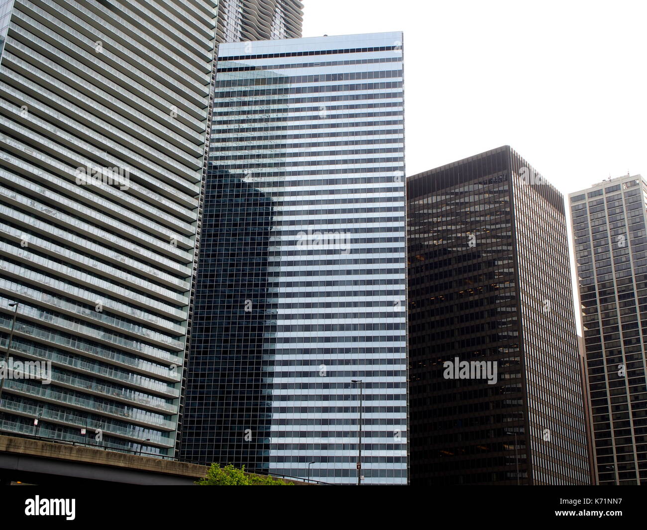 Chicago diamond building hi-res stock photography and images - Alamy