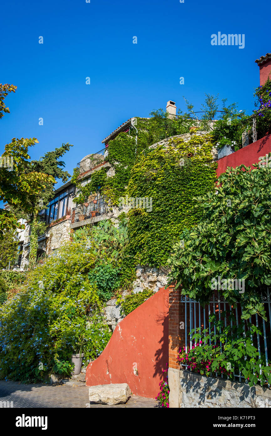VILLAGE MEDIEVAL DU CASTELLET, VAR 83 FRANCE Stock Photo - Alamy