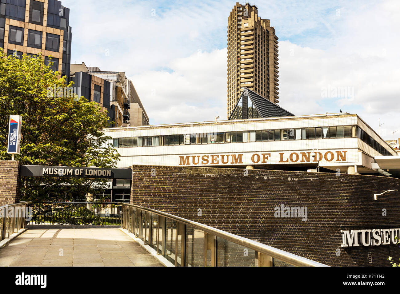 Museum Of London, Museum Of London building, Museum Of London sign ...