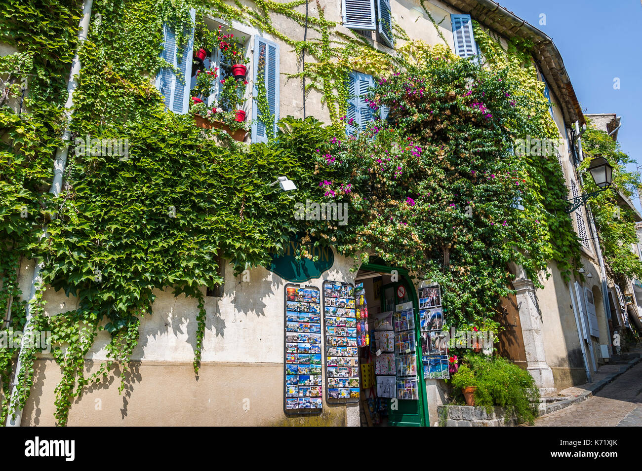 VILLAGE MEDIEVAL DU CASTELLET, VAR 83 FRANCE Stock Photo - Alamy