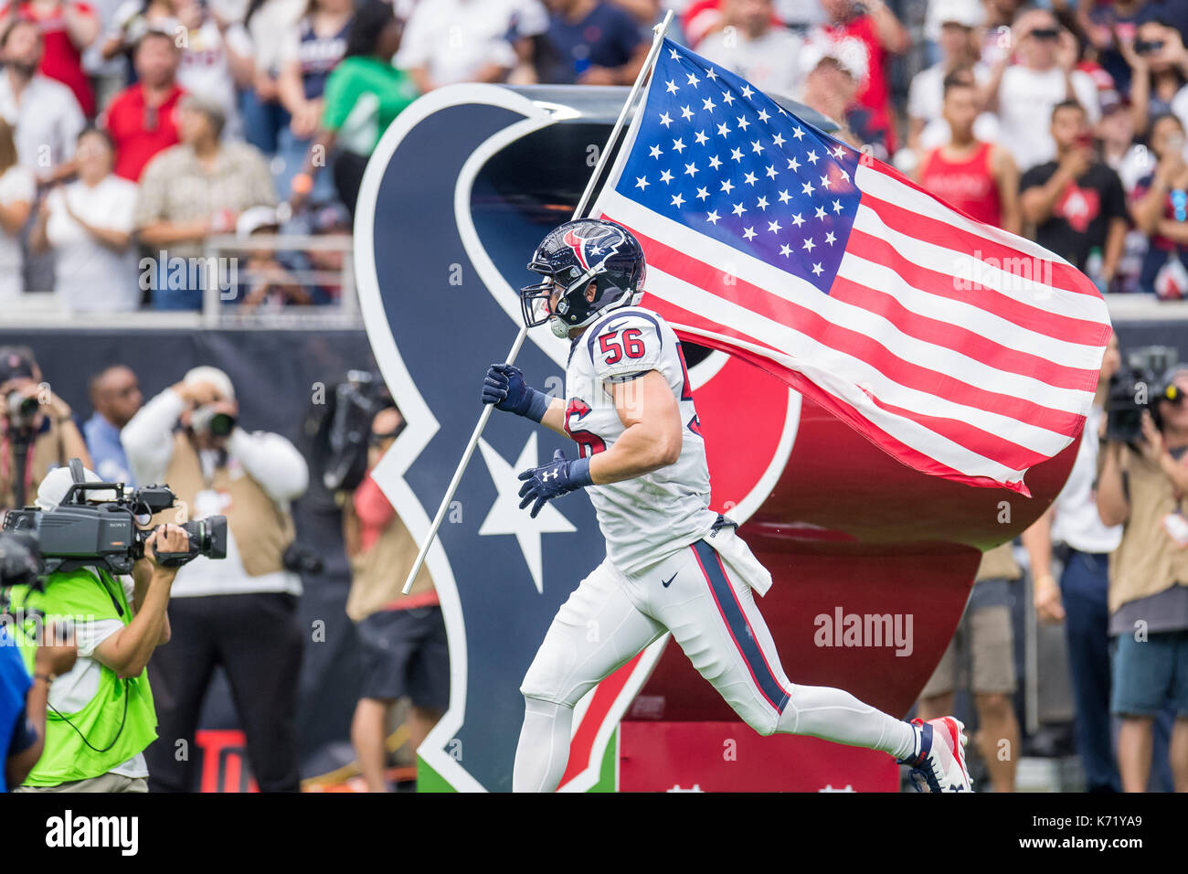 Houston linebacker brian cushing 56 hi-res stock photography and images ...
