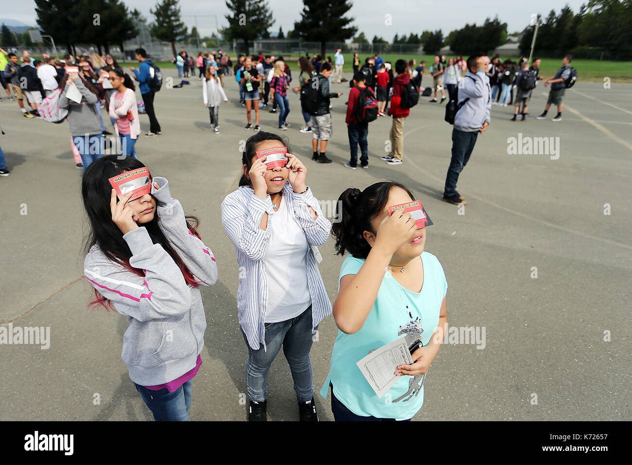 Napa, CA, USA. 21st Aug, 2017. Redwood Middle School students and staff ...
