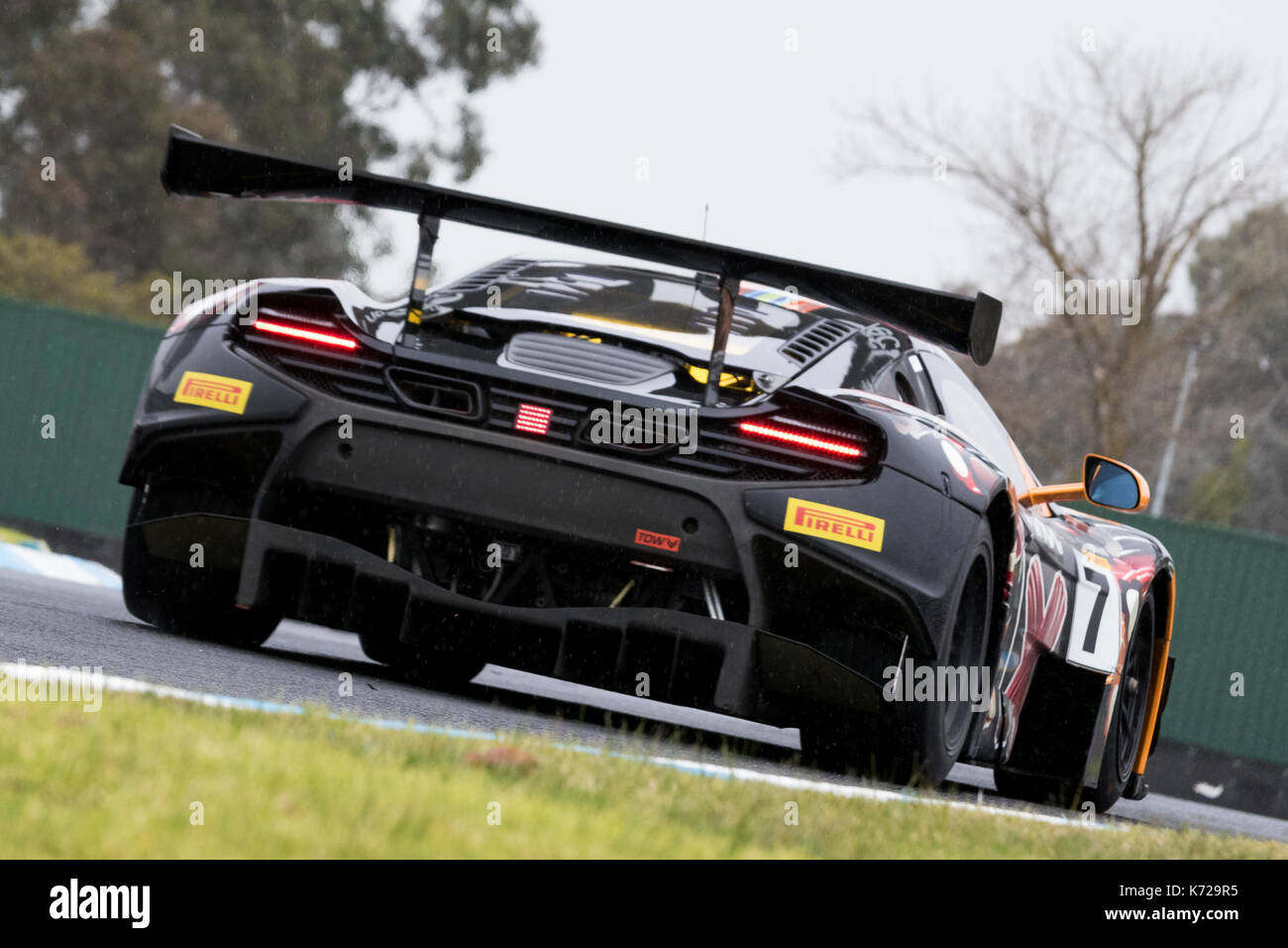 Rounding turn hi-res stock photography and images - Alamy