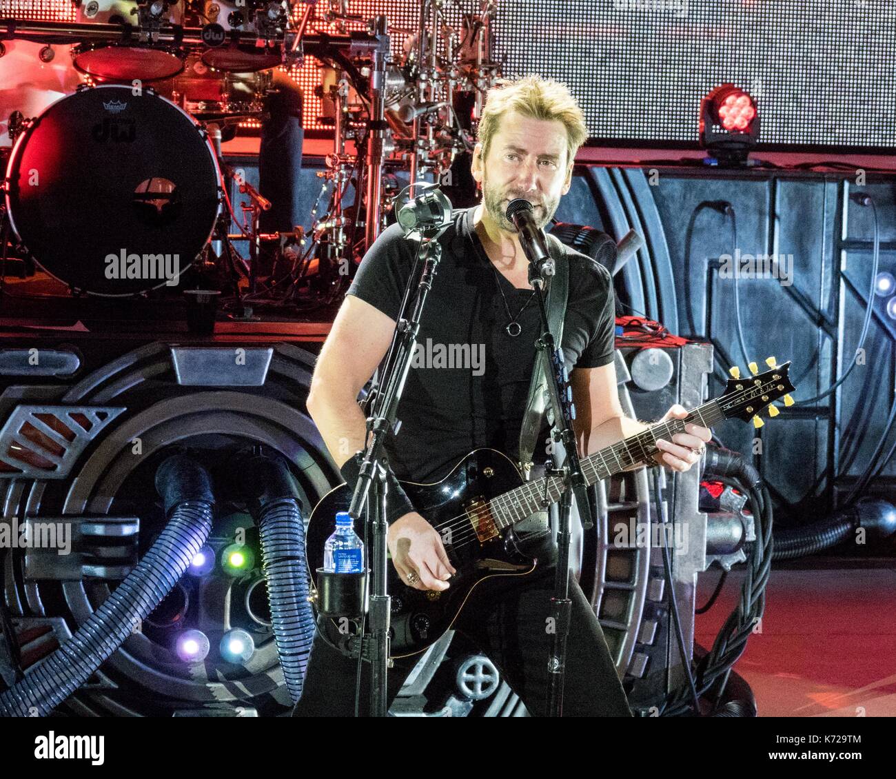 Red rocks amphitheater stage hi-res stock photography and images - Alamy