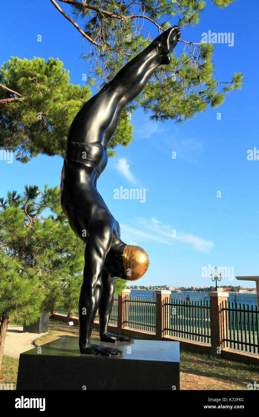 Artist carole a feuerman hi-res stock photography and images - Alamy