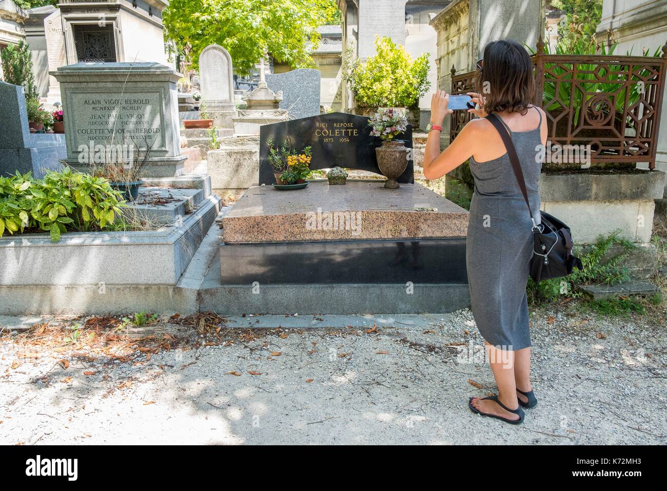 Colette pere lachaise paris hi-res stock photography and images - Alamy