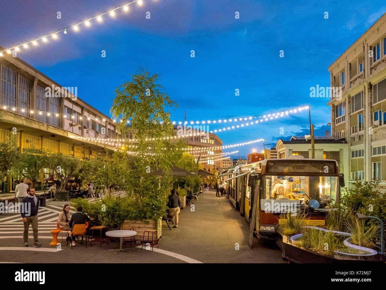 Paris ground control warehouse High Resolution Stock Photography and ...